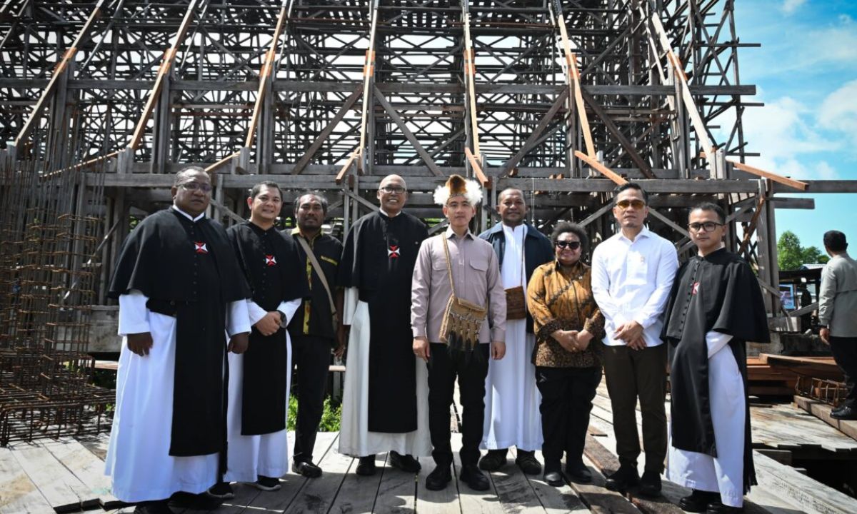 Simbol Keberlanjutan di Asmat: Wapres Gibran Tinjau Pembangunan Gereja ...